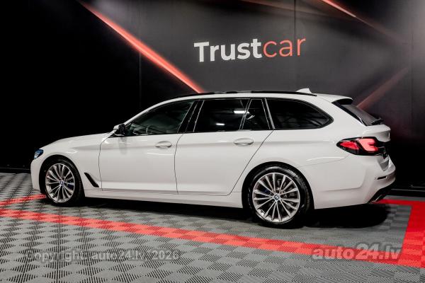 Balts BMW 5 Series 2020 Pērnava, ar dzinēja tilpumu 3.00 L un nobraukumu 237 tūkst. km par 23900 €, foto 4 vietnē AUTOMOTO.COM.LV