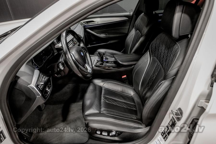 Balts BMW 5 Series 2020 Pērnava, ar dzinēja tilpumu 3.00 L un nobraukumu 237 tūkst. km par 23900 €, foto 15 vietnē AUTOMOTO.COM.LV