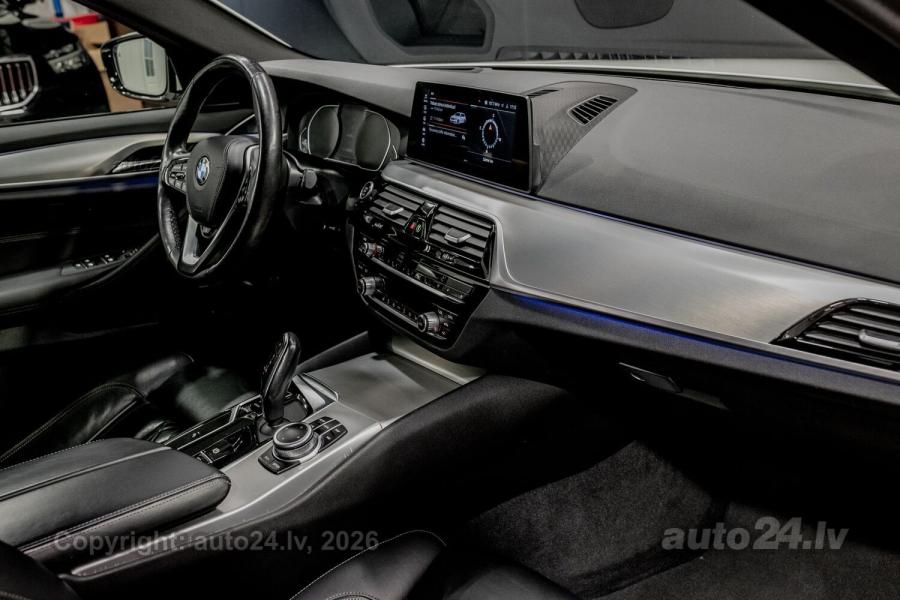 Balts BMW 5 Series 2020 Pērnava, ar dzinēja tilpumu 3.00 L un nobraukumu 237 tūkst. km par 23900 €, foto 21 vietnē AUTOMOTO.COM.LV