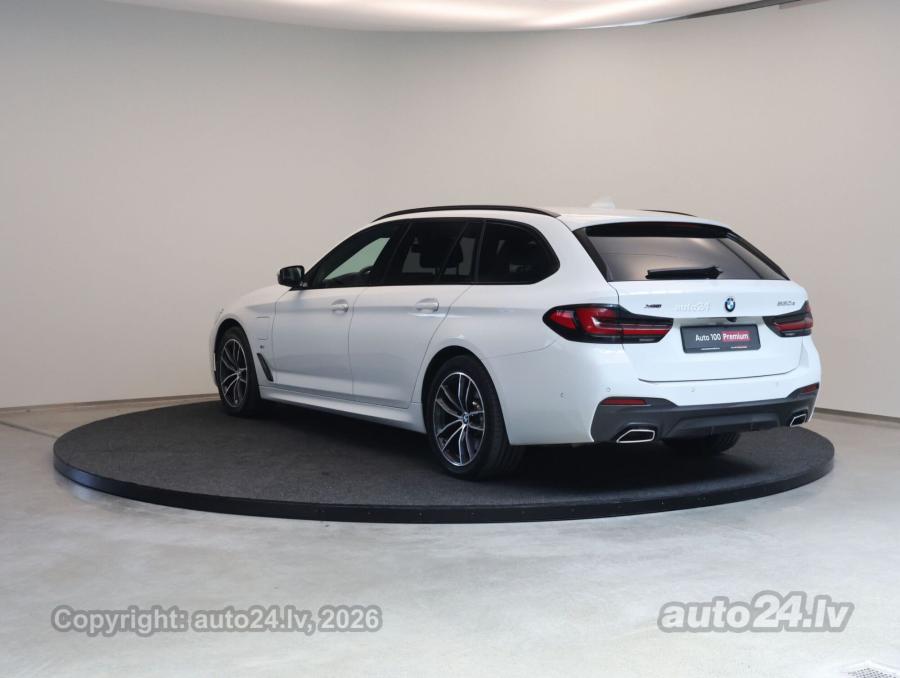 White BMW 5 Series 2021 in Tallinn, with an engine capacity of 2.00 L and mileage of 133 thousand km for 31900 €, photo 5 on AUTOMOTO.COM.LV