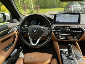 Balts BMW 5 Series 2021 Tallina, ar dzinēja tilpumu 3.00 L un nobraukumu 84 tūkst. km par 39900 €, foto 11 vietnē AUTOMOTO.COM.LV