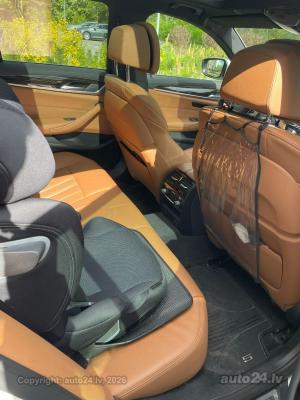 Balts BMW 5 Series 2021 Tallina, ar dzinēja tilpumu 3.00 L un nobraukumu 84 tūkst. km par 39900 €, foto 20 vietnē AUTOMOTO.COM.LV
