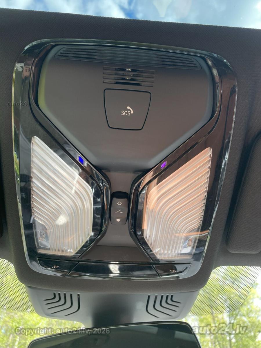 Balts BMW 5 Series 2021 Tallina, ar dzinēja tilpumu 3.00 L un nobraukumu 84 tūkst. km par 39900 €, foto 24 vietnē AUTOMOTO.COM.LV