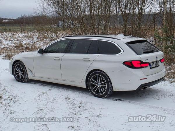 White BMW 5 Series 2022 in Tallinn, with an engine capacity of 2.00 L and mileage of 378 thousand km for 23500 €, photo 2 on AUTOMOTO.COM.LV