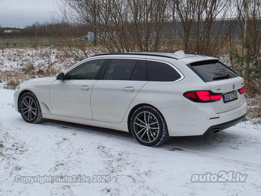 White BMW 5 Series 2022 in Tallinn, with an engine capacity of 2.00 L and mileage of 378 thousand km for 23500 €, photo 2 on AUTOMOTO.COM.LV