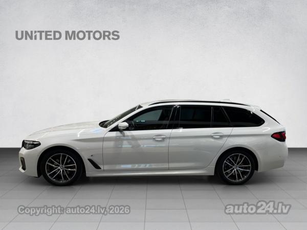 White BMW 5 Series 2022 in Tallinn, with an engine capacity of 2.00 L and mileage of 42 thousand km for 39900 €, photo 3 on AUTOMOTO.COM.LV