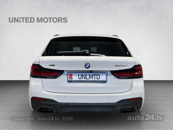 White BMW 5 Series 2022 in Tallinn, with an engine capacity of 2.00 L and mileage of 42 thousand km for 39900 €, photo 5 on AUTOMOTO.COM.LV