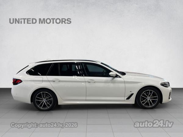 White BMW 5 Series 2022 in Tallinn, with an engine capacity of 2.00 L and mileage of 42 thousand km for 39900 €, photo 7 on AUTOMOTO.COM.LV