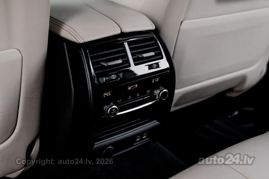 Balts BMW 5 Series 2022 Tallina, ar dzinēja tilpumu 0.00 L un nobraukumu 112 tūkst. km par 29300 €, foto 30 vietnē AUTOMOTO.COM.LV