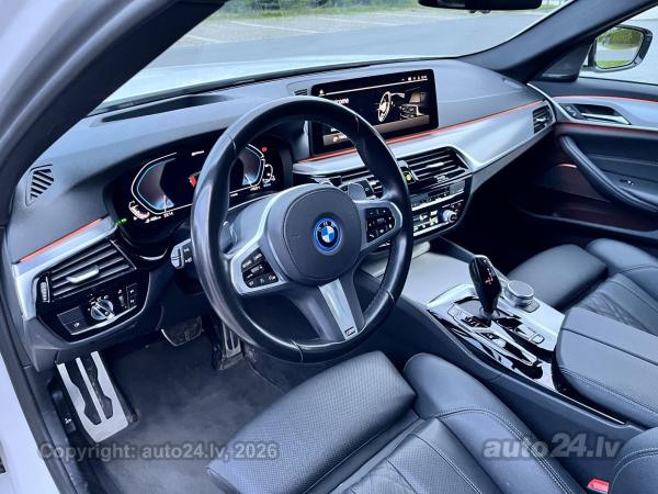 Белый БМВ 5 Серия 2022 в Таллин, объемом двигателя 2.00 л и пробегом 62 тыс. км за 34999 €, фото 10 на AUTOMOTO.COM.LV