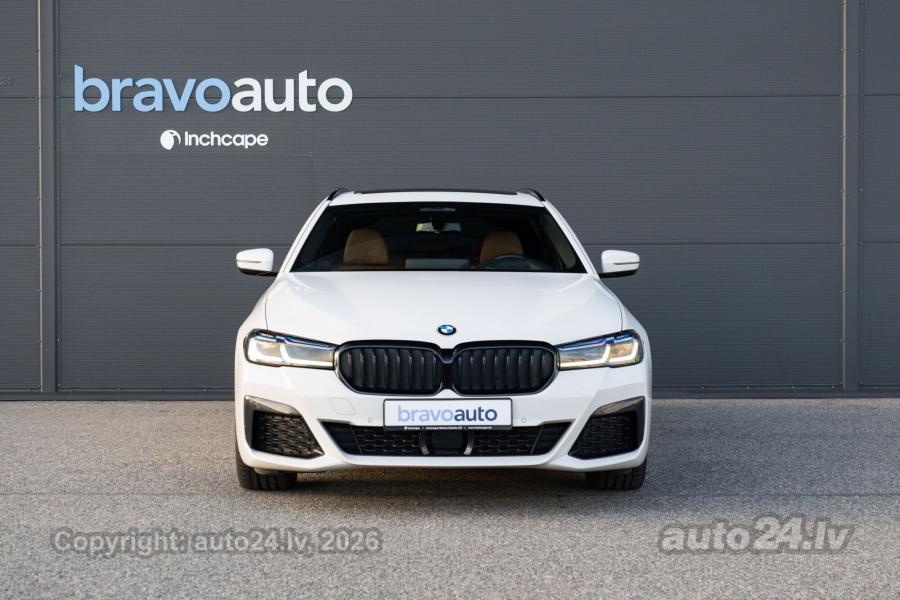 White BMW 5 Series 2022 in Tartu, with an engine capacity of 2.00 L and mileage of 69 thousand km for 36900 €, photo 4 on AUTOMOTO.COM.LV