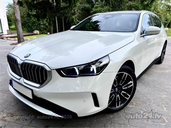 Balts BMW 5 Series 2024 Tallina, ar dzinēja tilpumu 2.00 L un nobraukumu 56 tūkst. km par 44980 €, foto 1 vietnē AUTOMOTO.COM.LV