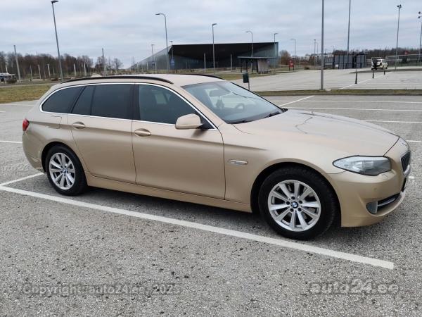 Yellow BMW 5 Series 2011 in Tartu, with an engine capacity of 3.00 L and mileage of 300 thousand km for 7999 €, photo 5 on AUTOMOTO.COM.LV
