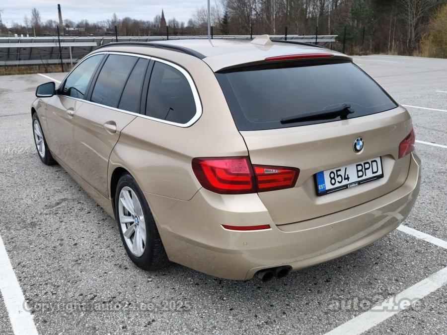 Dzeltens BMW 5 Series 2011 Tartu, ar dzinēja tilpumu 3.00 L un nobraukumu 300 tūkst. km par 7999 €, foto 4 vietnē AUTOMOTO.COM.LV
