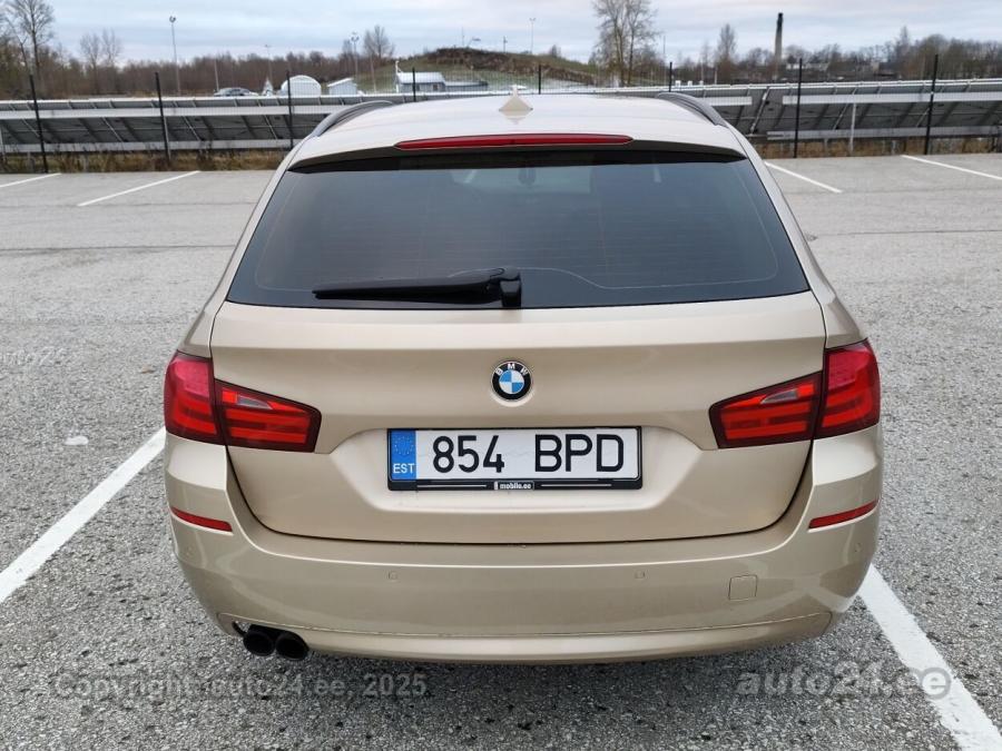 Dzeltens BMW 5 Series 2011 Tartu, ar dzinēja tilpumu 3.00 L un nobraukumu 300 tūkst. km par 7999 €, foto 9 vietnē AUTOMOTO.COM.LV