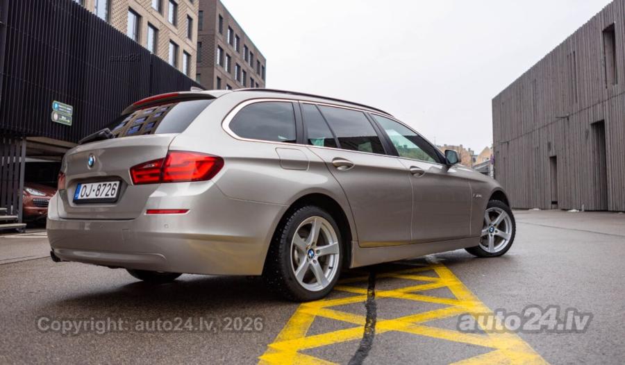 Yellow BMW 5 Series 2012 in Riga, with an engine capacity of 2.00 L and mileage of 319 thousand km for 8300 €, photo 4 on AUTOMOTO.COM.LV