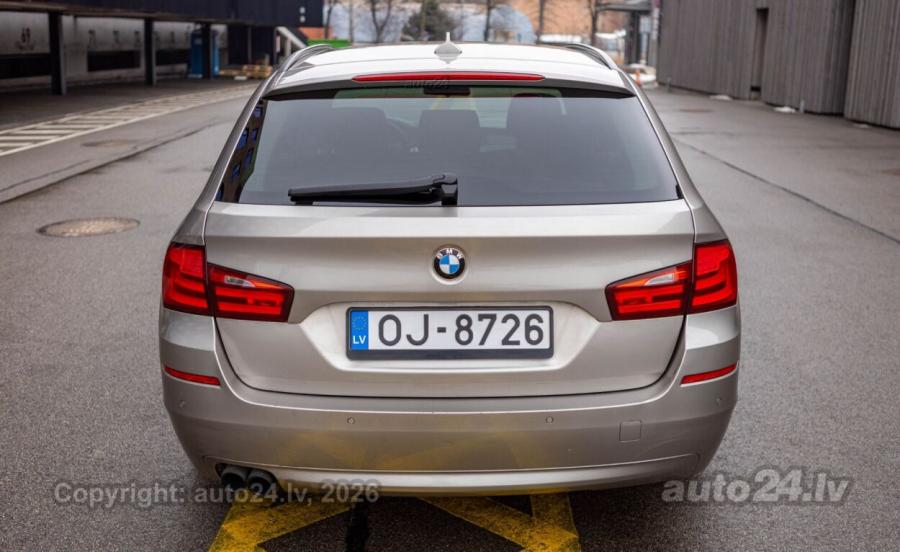 Yellow BMW 5 Series 2012 in Riga, with an engine capacity of 2.00 L and mileage of 319 thousand km for 8300 €, photo 6 on AUTOMOTO.COM.LV