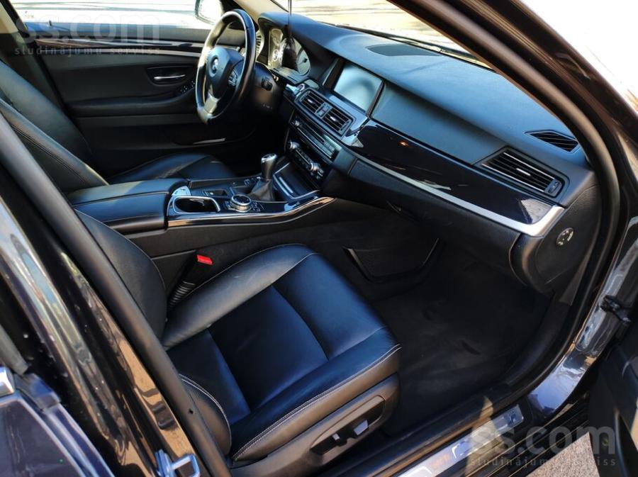 Black BMW 518 2014 in Riga, with an engine capacity of 2.00 L and mileage of 201 thousand km for 10800 €, photo 7 on AUTOMOTO.COM.LV