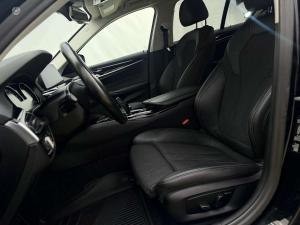 Black BMW 518 2019 in Vilnius, with an engine capacity of 2.00 L and mileage of 338 thousand km for 14950 €, photo 11 on AUTOMOTO.COM.LV