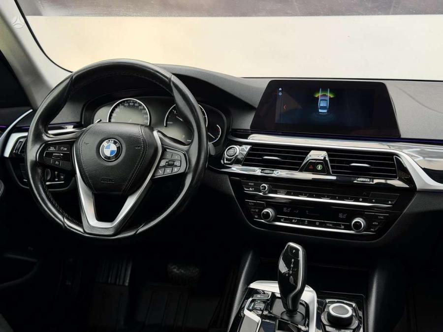 Black BMW 518 2019 in Vilnius, with an engine capacity of 2.00 L and mileage of 338 thousand km for 14950 €, photo 17 on AUTOMOTO.COM.LV