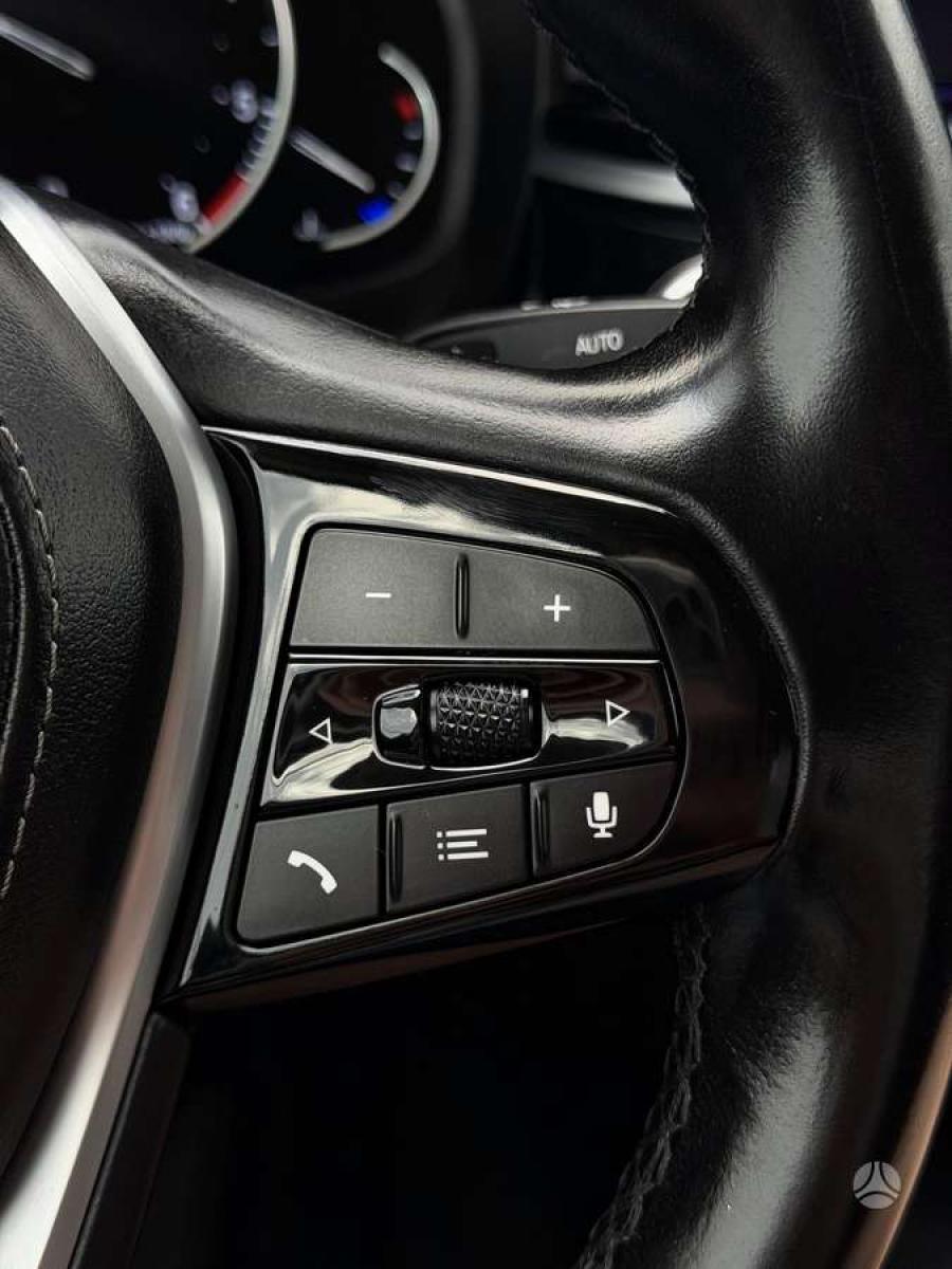 Black BMW 518 2019 in Vilnius, with an engine capacity of 2.00 L and mileage of 338 thousand km for 14950 €, photo 25 on AUTOMOTO.COM.LV