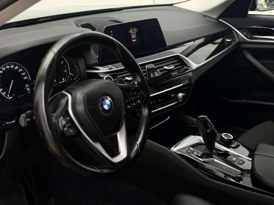 Melns BMW 518 2019 Viļņa, ar dzinēja tilpumu 2.00 L un nobraukumu 338 tūkst. km par 14900 €, foto 10 vietnē AUTOMOTO.COM.LV