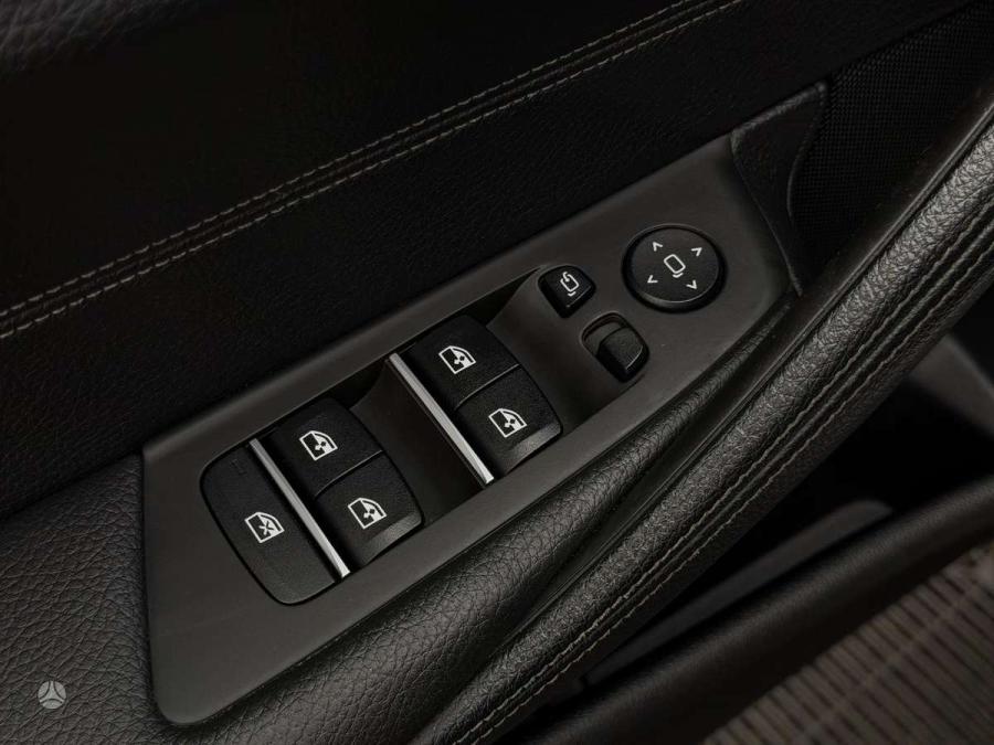 Melns BMW 518 2019 Viļņa, ar dzinēja tilpumu 2.00 L un nobraukumu 338 tūkst. km par 14900 €, foto 19 vietnē AUTOMOTO.COM.LV
