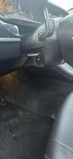 Black BMW 518 2013 in Kaisiadorys, with an engine capacity of 2.00 L and mileage of 297 thousand km for 7300 €, photo 8 on AUTOMOTO.COM.LV