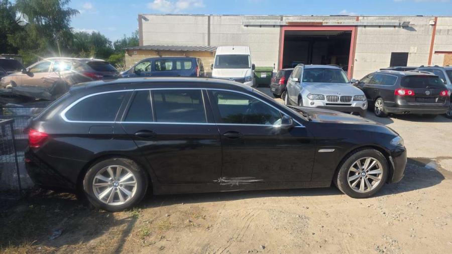 Black BMW 518 2015 in Siauliai, with an engine capacity of 0.00 L and mileage of 226 thousand km for 5200 €, photo 5 on AUTOMOTO.COM.LV