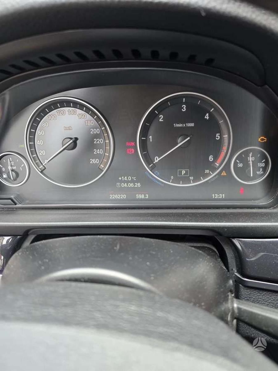 Black BMW 518 2015 in Siauliai, with an engine capacity of 0.00 L and mileage of 226 thousand km for 5200 €, photo 7 on AUTOMOTO.COM.LV