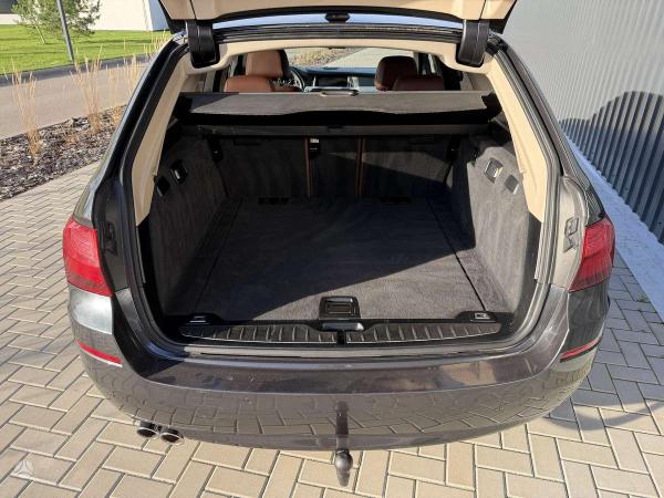 Melns BMW 518 2015 Viļņa, ar dzinēja tilpumu 2.00 L un nobraukumu 309 tūkst. km par 9400 €, foto 7 vietnē AUTOMOTO.COM.LV