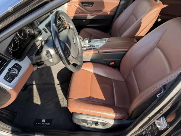 Melns BMW 518 2015 Viļņa, ar dzinēja tilpumu 2.00 L un nobraukumu 309 tūkst. km par 9400 €, foto 8 vietnē AUTOMOTO.COM.LV