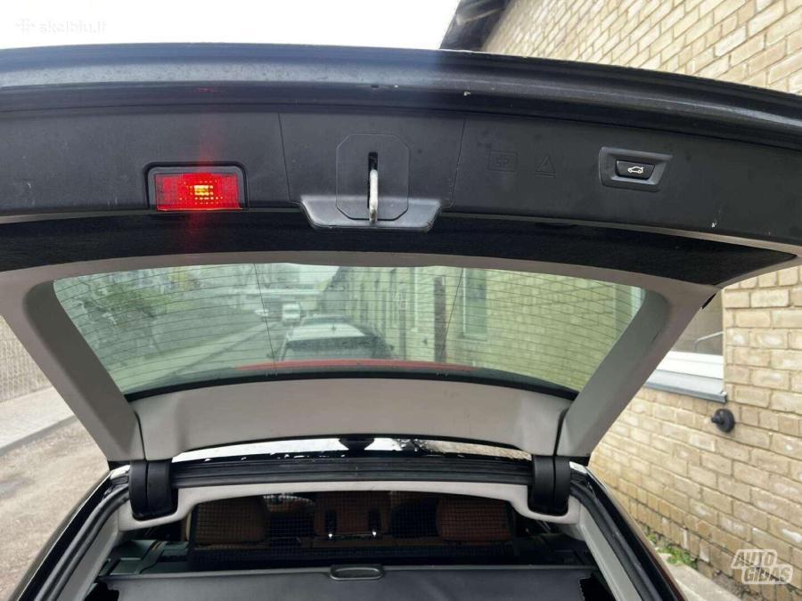 Black BMW 518 2016 in Kretinga, with an engine capacity of 2.00 L and mileage of 290 thousand km for 7900 €, photo 7 on AUTOMOTO.COM.LV
