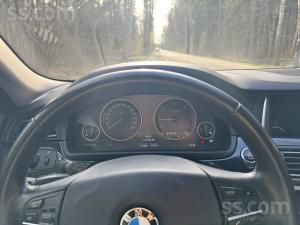 Black BMW 518 2016 in Riga, with an engine capacity of 2.00 L and mileage of 183 thousand km for 12900 €, photo 9 on AUTOMOTO.COM.LV