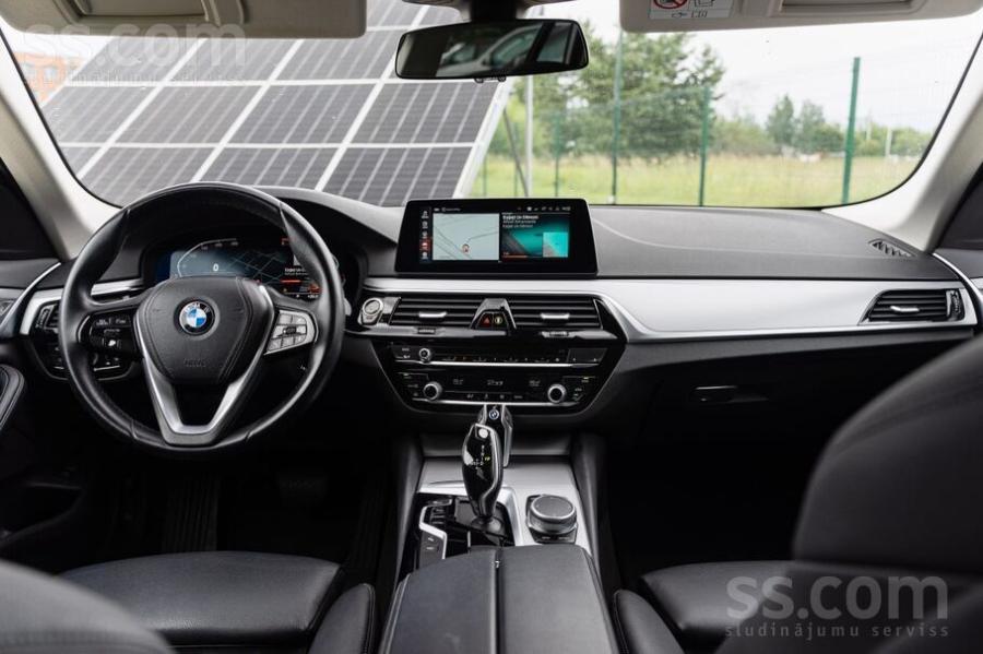 Black BMW 518 2019 in Riga, with an engine capacity of 2.00 L and mileage of 0 thousand km for 21500 €, photo 12 on AUTOMOTO.COM.LV