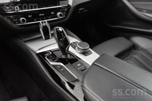 Melns BMW 518 2019 Rīga, ar dzinēja tilpumu 2.00 L un nobraukumu 249 tūkst. km par 21500 €, foto 26 vietnē AUTOMOTO.COM.LV