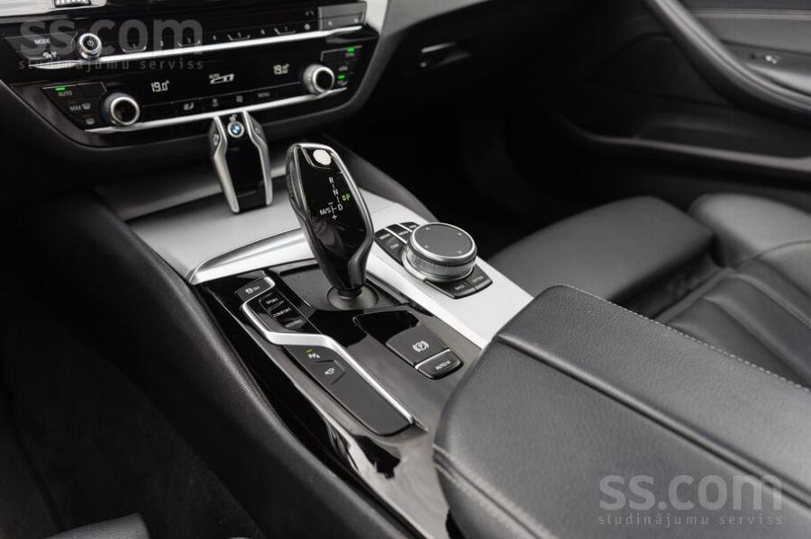 Melns BMW 518 2019 Rīga, ar dzinēja tilpumu 2.00 L un nobraukumu 249 tūkst. km par 21500 €, foto 26 vietnē AUTOMOTO.COM.LV