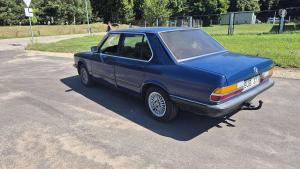 Zils BMW 518 1986 Švenčionys, ar dzinēja tilpumu 1.80 L un nobraukumu 278 tūkst. km par 3800 €, foto 5 vietnē AUTOMOTO.COM.LV