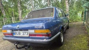 Zils BMW 518 1986 Švenčionys, ar dzinēja tilpumu 1.80 L un nobraukumu 278 tūkst. km par 3800 €, foto 9 vietnē AUTOMOTO.COM.LV