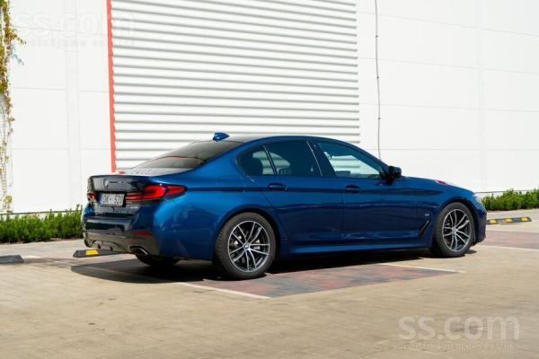 Blue BMW 518 2021 in Riga, with an engine capacity of 2.00 L and mileage of 167 thousand km for 29500 €, photo 6 on AUTOMOTO.COM.LV