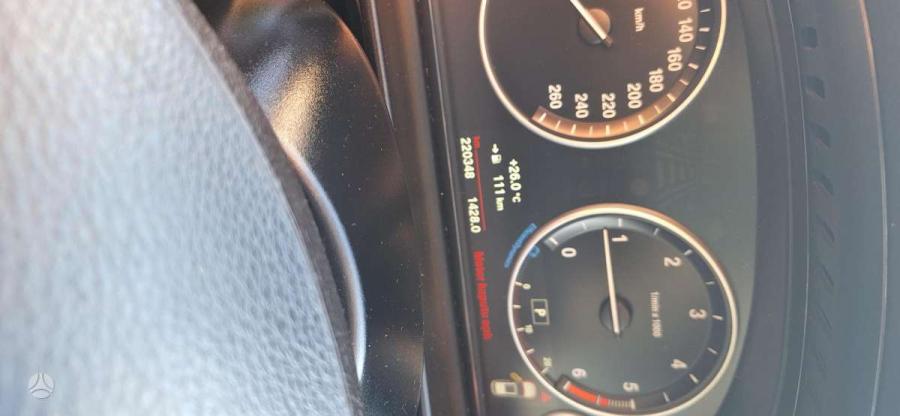 Blue BMW 518 2016 in Panevezys, with an engine capacity of 2.00 L and mileage of 220 thousand km for 8150 €, photo 13 on AUTOMOTO.COM.LV