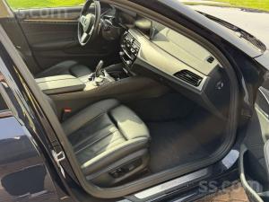 Blue BMW 518 2020 in Bauska, with an engine capacity of 2.00 L and mileage of 157 thousand km for 15200 €, photo 9 on AUTOMOTO.COM.LV