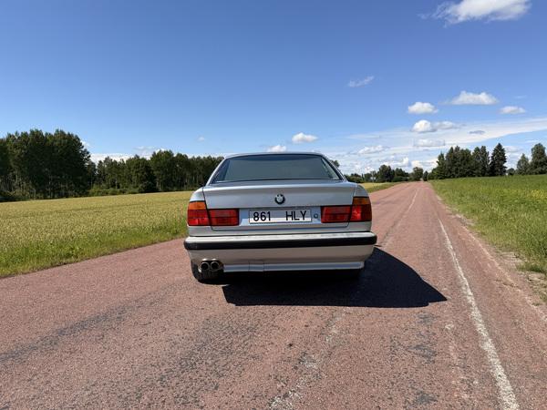 Grey BMW 518 1994 in Jogeva, with an engine capacity of 1.80 L and mileage of 220 thousand km for 4000 €, photo 6 on AUTOMOTO.COM.LV