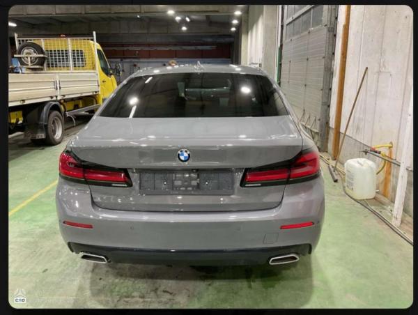 Pelēks BMW 518 2020 Palanga, ar dzinēja tilpumu 2.00 L un nobraukumu 137 tūkst. km par 28000 €, foto 3 vietnē AUTOMOTO.COM.LV