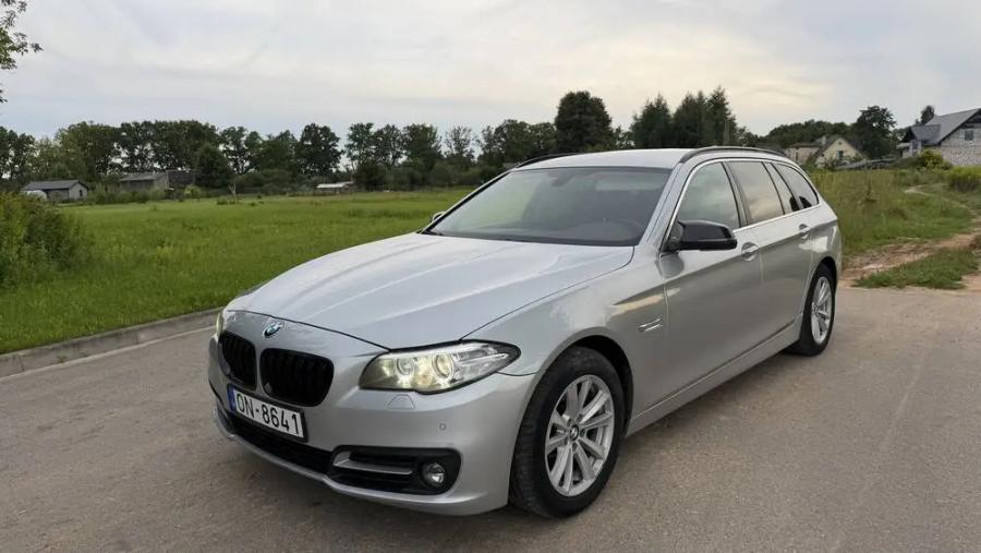 Grey BMW 518 2014 in Riga, with an engine capacity of 2.00 L and mileage of 220 thousand km for 9990 €, photo 3 on AUTOMOTO.COM.LV
