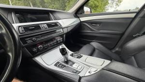 Grey BMW 518 2014 in Riga, with an engine capacity of 2.00 L and mileage of 220 thousand km for 9990 €, photo 15 on AUTOMOTO.COM.LV