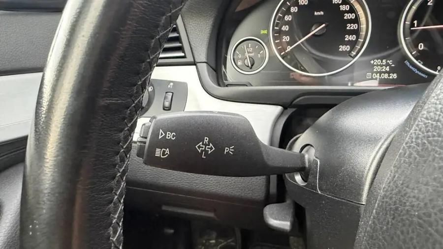 Grey BMW 518 2014 in Riga, with an engine capacity of 2.00 L and mileage of 220 thousand km for 9990 €, photo 22 on AUTOMOTO.COM.LV