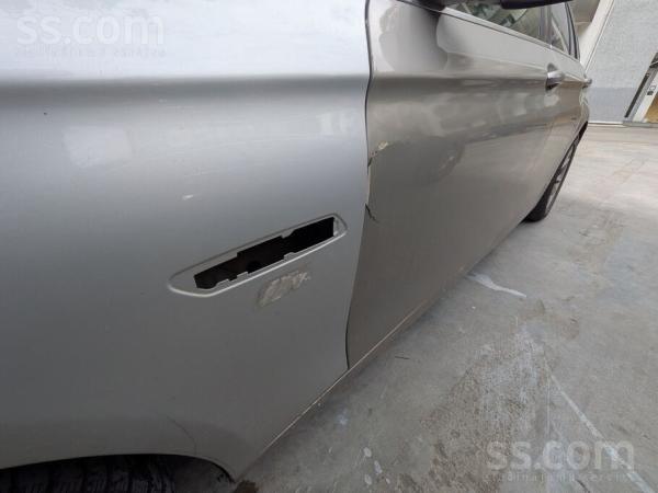 Grey BMW 518 2014 in Tukums, with an engine capacity of 2.00 L and mileage of 334 thousand km for 5990 €, photo 11 on AUTOMOTO.COM.LV