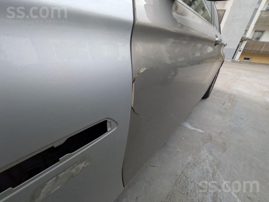 Pelēks BMW 518 2014 Tukums, ar dzinēja tilpumu 2.00 L un nobraukumu 334 tūkst. km par 5990 €, foto 12 vietnē AUTOMOTO.COM.LV