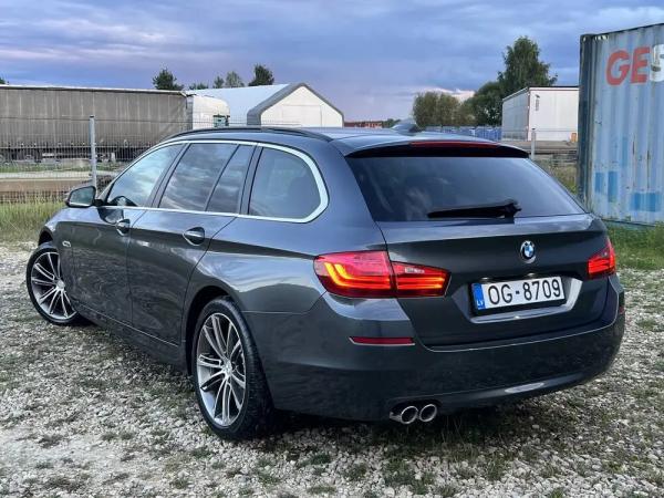 Grey BMW 518 2016 in Riga, with an engine capacity of 2.00 L and mileage of 244 thousand km for 10995 €, photo 2 on AUTOMOTO.COM.LV